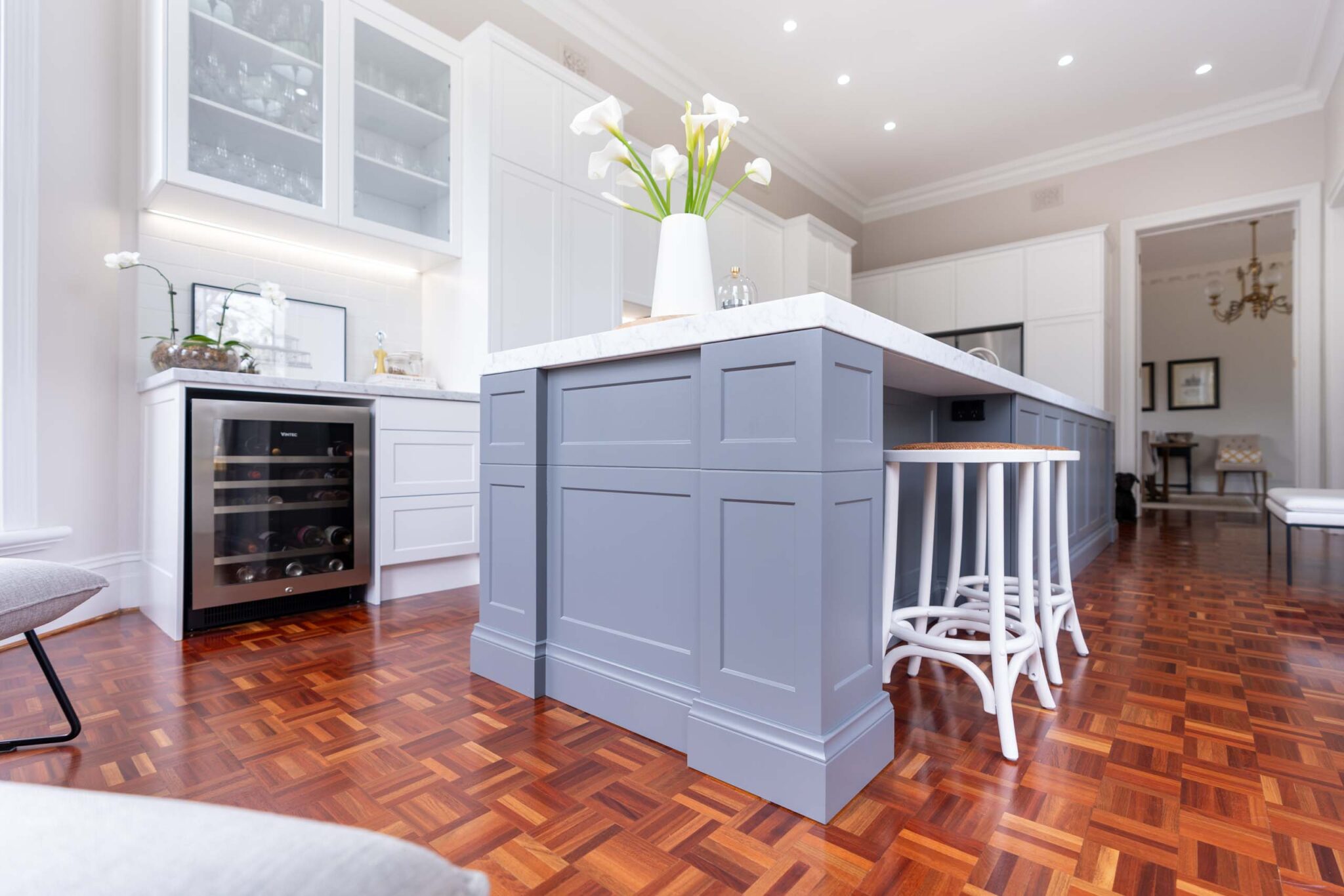 Classic Hamptons Kitchen - Farquhar Kitchens