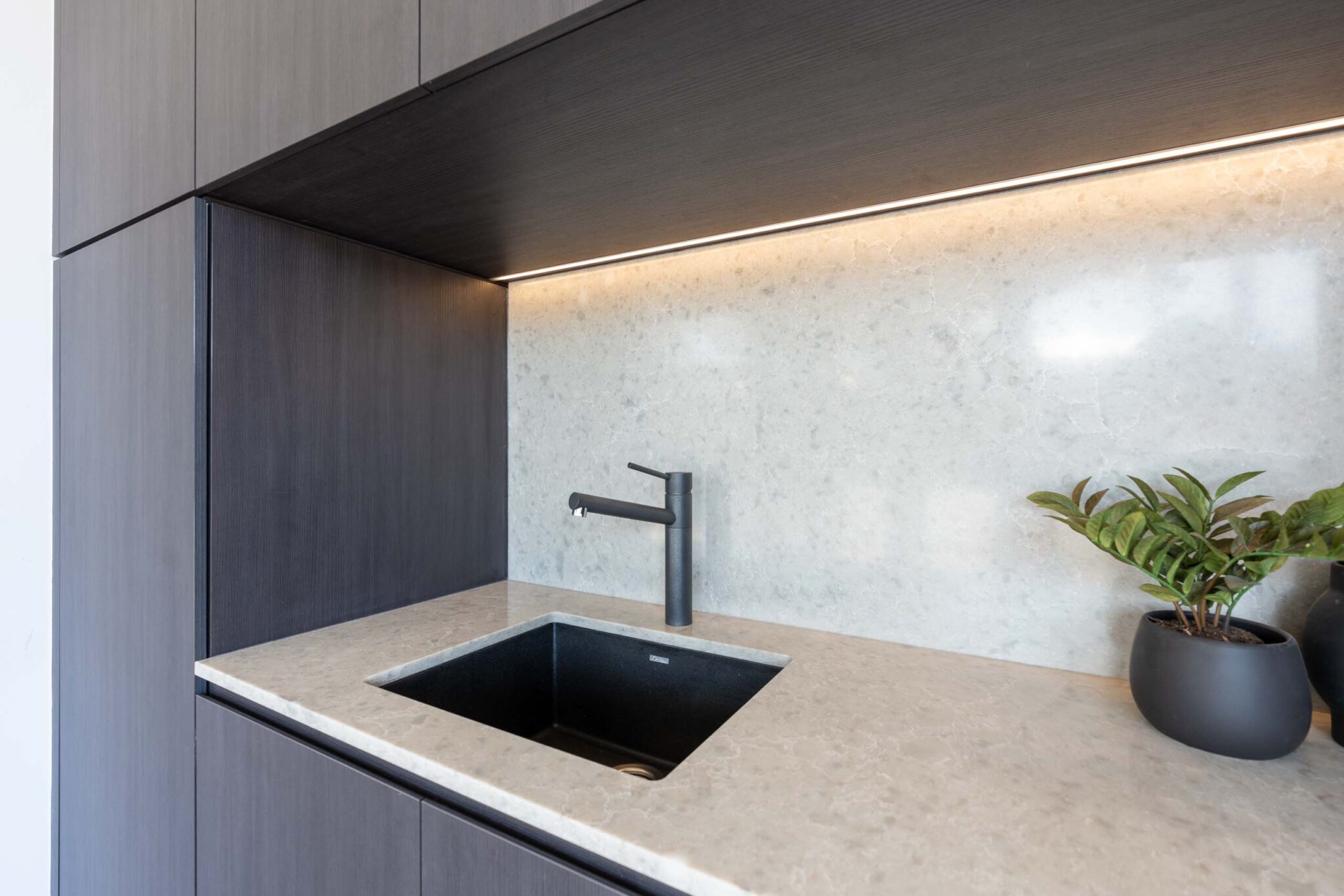 The Ultimate Guide to Kitchen Benchtops - Farquhar Kitchens